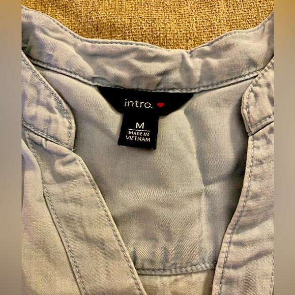 intro. | Tops | Intro Light Chambray Buttonup Top Sized Medium | Poshmark